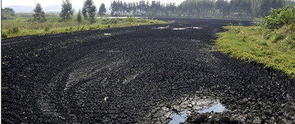 China deluged by toxic sludge | Dialogue Earth