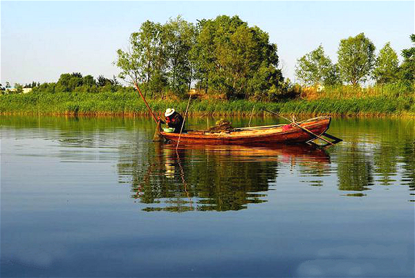 The rise and fall of Baiyangdian's lakeside villages | Dialogue Earth
