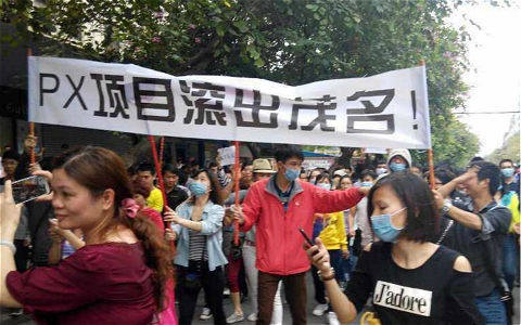 Time to change the script on China´s PX protests | Dialogue Earth