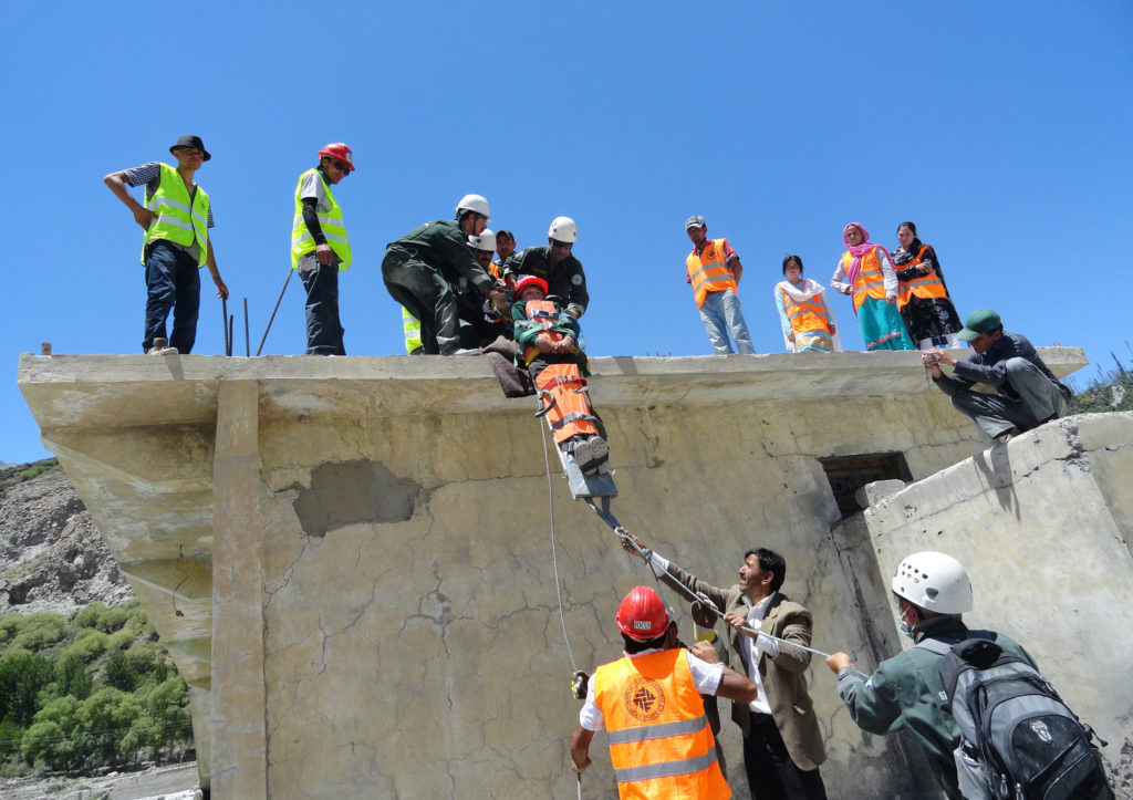 Pakistani women scale the heights in rescue teams | Dialogue Earth