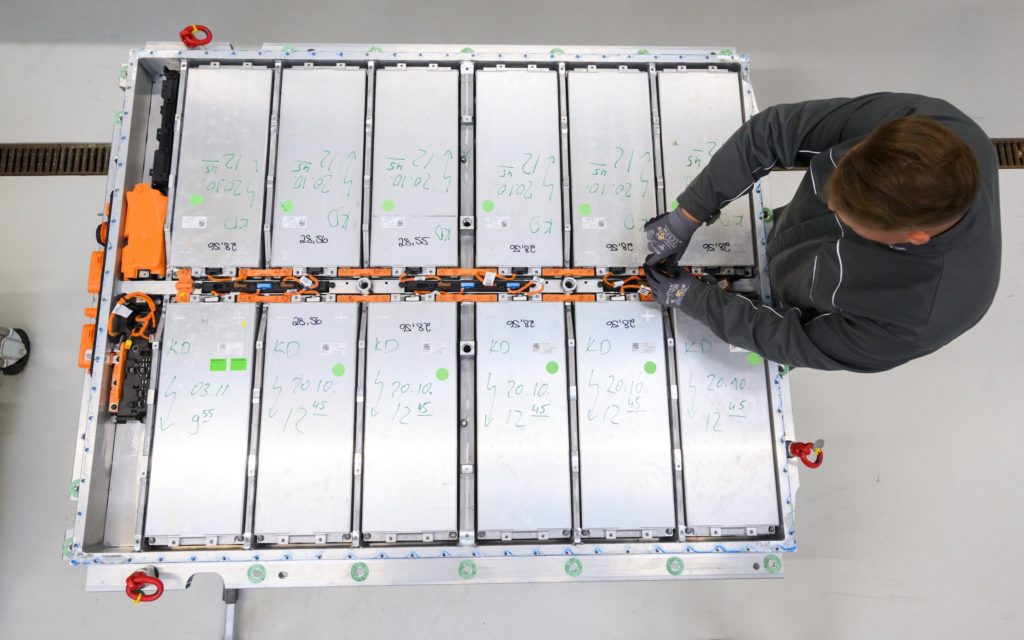 How can China address its EV battery-recycling challenge? | Dialogue Earth